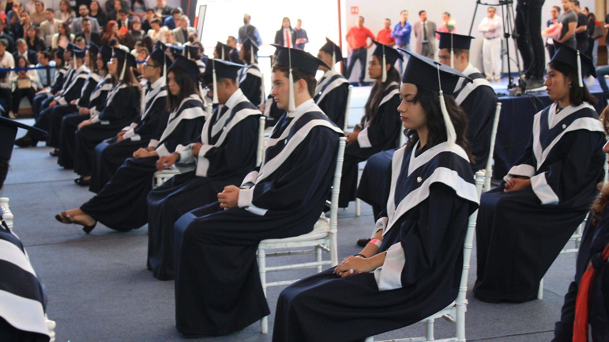 Prepas UMAD celebra graduación de su Generación 2023 - El Sol de Puebla | Noticias Locales ...